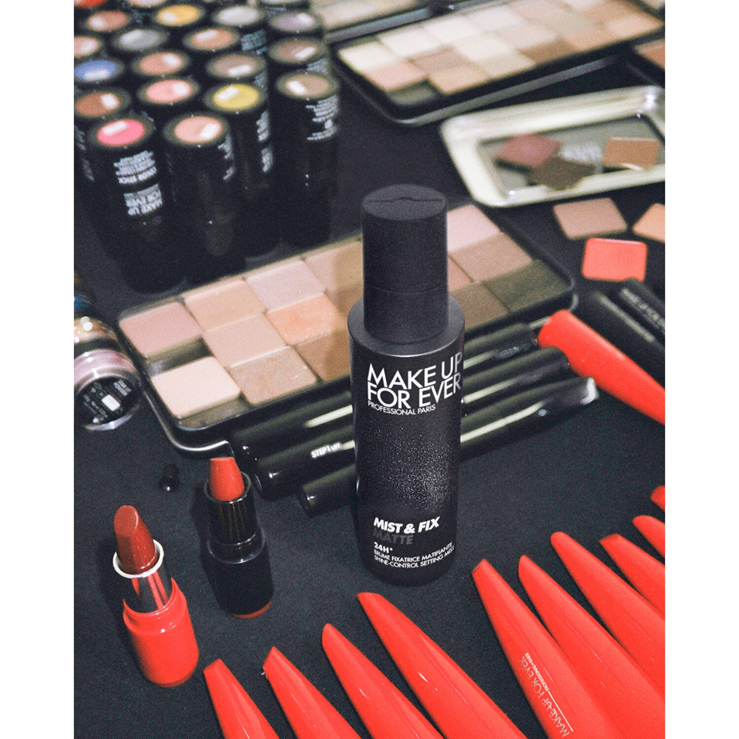 Mist & Fix Matte - Brume fixatrice matifiante 24h de MAKE UP FOR EVER ≡ SEPHORA